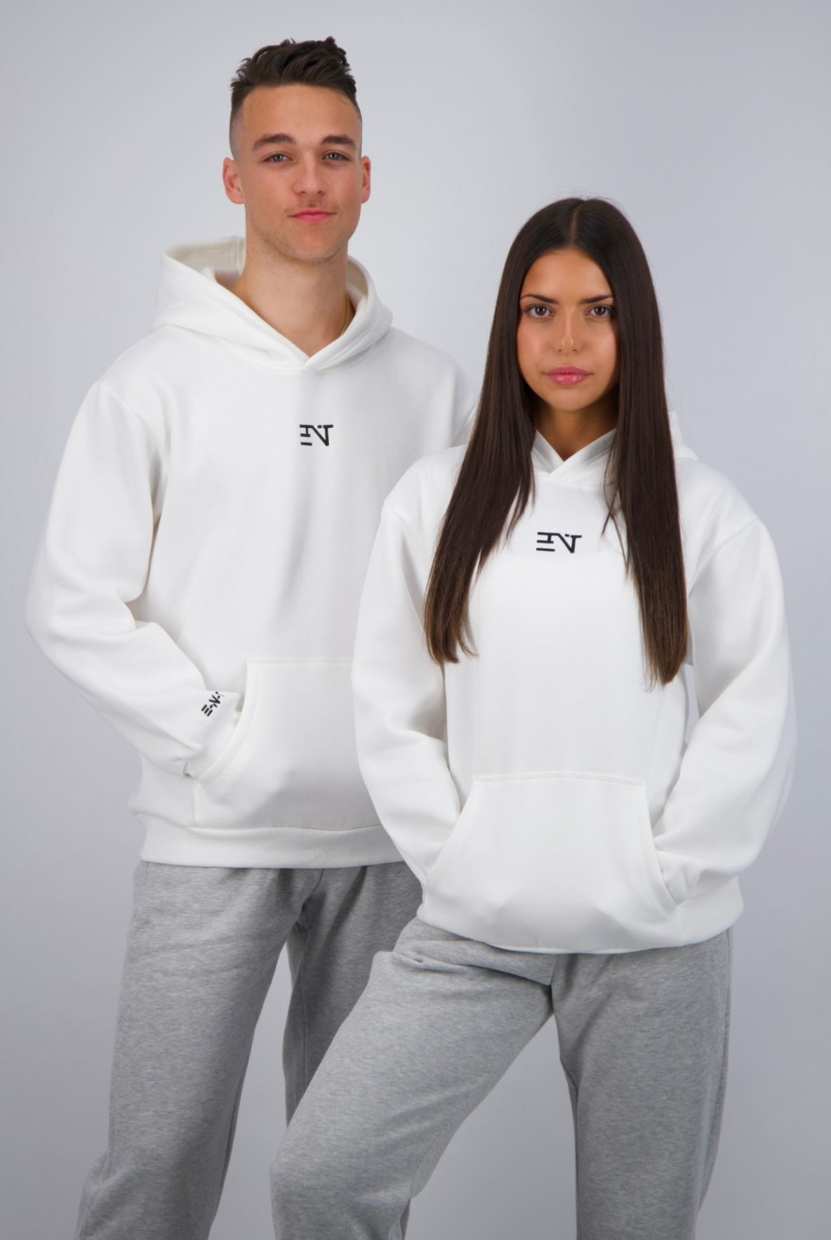 WHITE ENT HOODIE – ELITE-N-TITLED