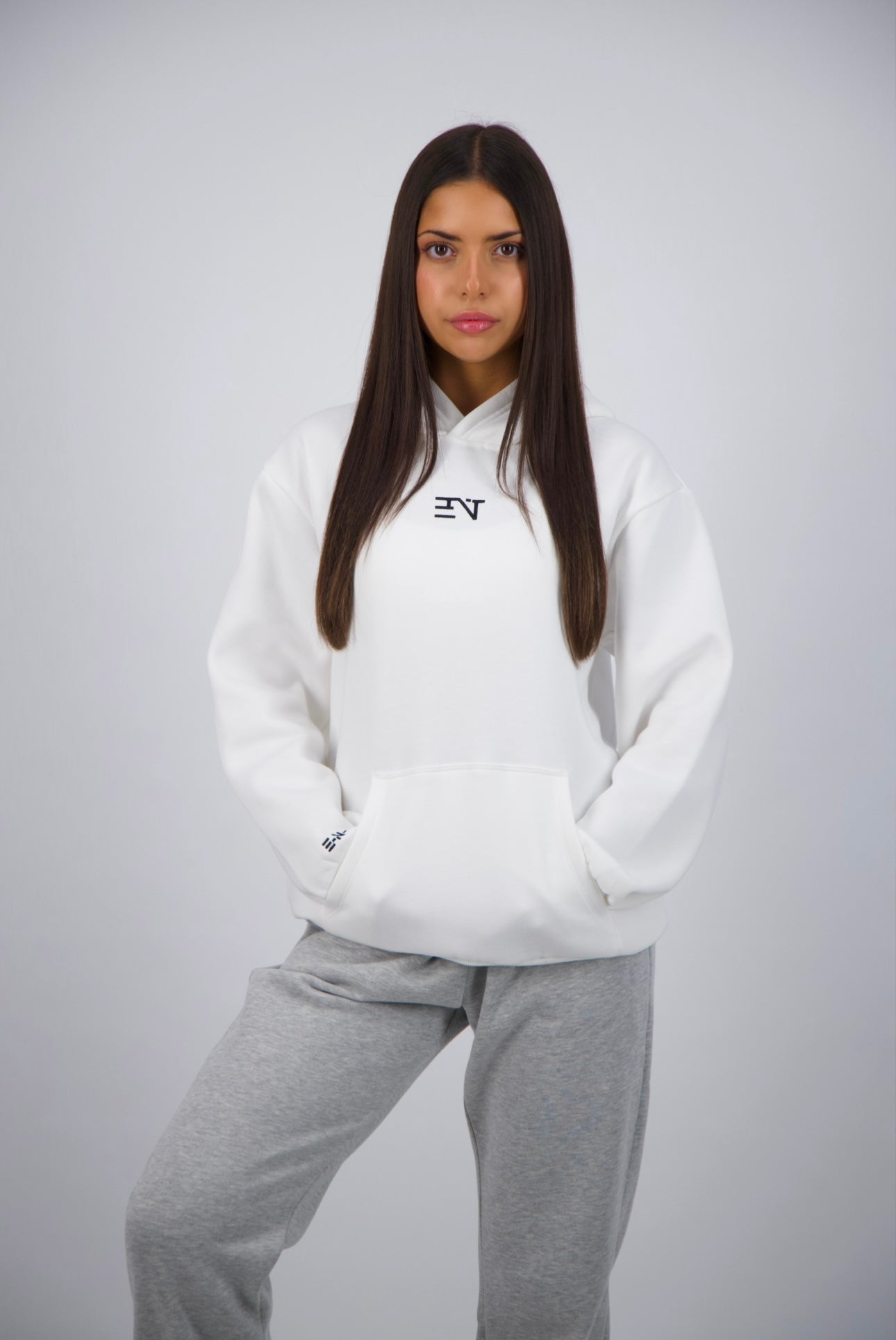 WHITE ENT HOODIE – ELITE-N-TITLED